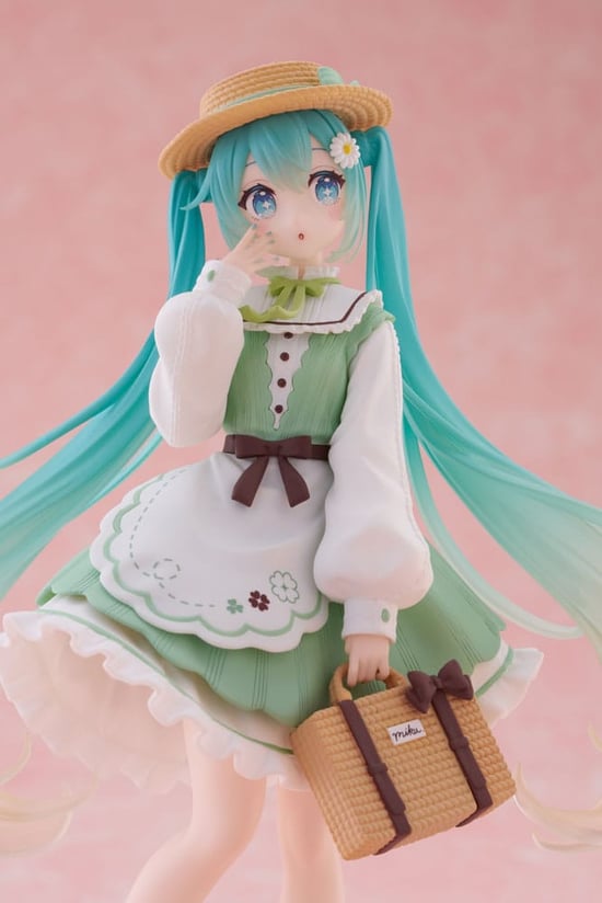 Hatsune Miku Fashion Figure by Taito | Country PVC Statue Collectible ...